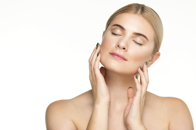 Soft Glowing Skin This Summer In 5 Easy Steps - Revista Cachet